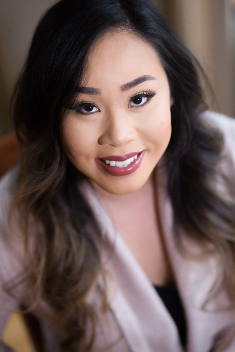 Seattle Headshot Photographer - Molly Blair